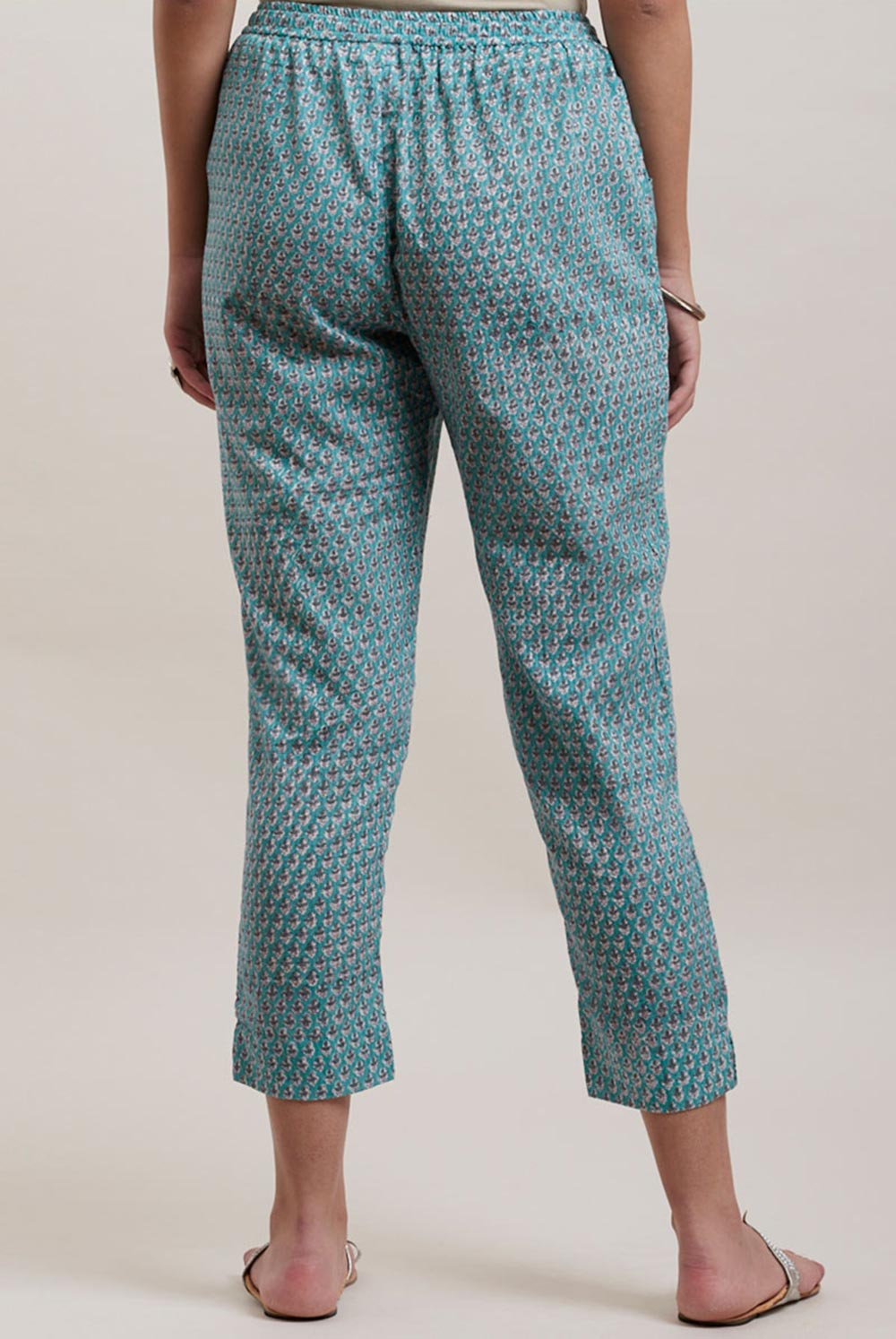 Buy Nausheen Hydri Narrow Pants